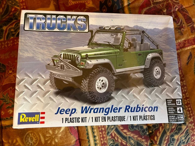 REVELL TRUCKS JEEP Wrangler Rubicon 1:25 Scale Model Kit Brand New ...