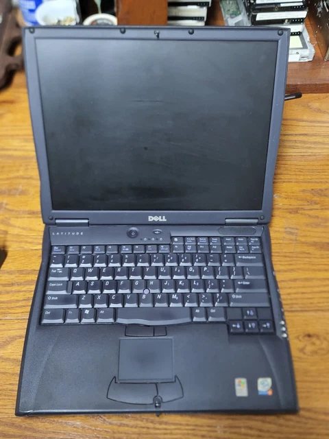 ORDINATEUR PORTABLE DELL Latitude C640 (nécessite BATTERIE) FONCTIONNE ...