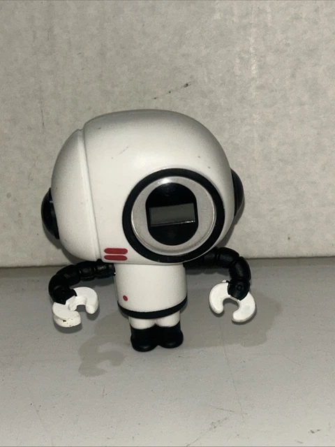 THE AMAZING WORLD Of Gumball - Bobert Figure 2018 McDonalds Toy £9.99 ...