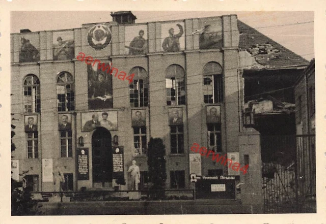 SOWJETISCHES PARTEIHAUS STALIN Lenin in Luzk Ukraine Ostfront EUR 7,99 ...