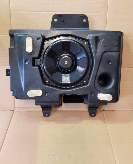 RANGE ROVER EVOQUE '15-'18 Facelift Subwoofer Bas Box Bj32113B12 £35.00 ...