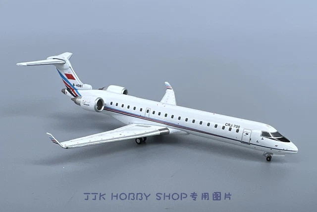 YU MODEL 1/400 China Air Force Bombardier CRJ-700 B-4061 70001 modello ...