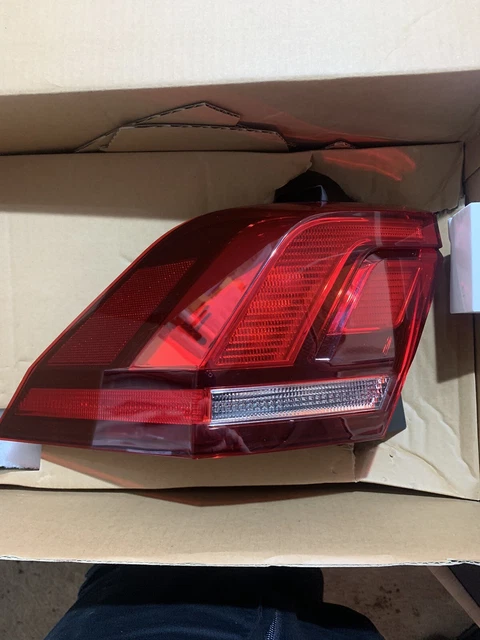 VW TIGUAN N/S Rear tail lamp 2016-2023 £65.00 - PicClick UK