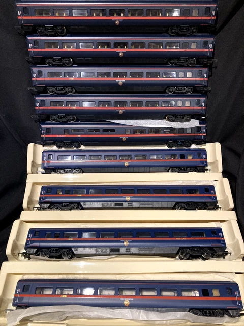 HORNBY GNER MK 4 coaches £83.88 - PicClick UK