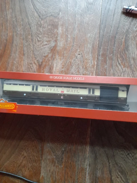 OO GAUGE MODEL railway coaches £22.23 - PicClick UK