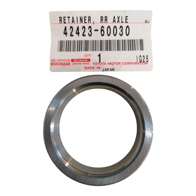 GENUINE TOYOTA LAND Cruiser 1998-07 Rear Axle Inner Bearing Retainer ...