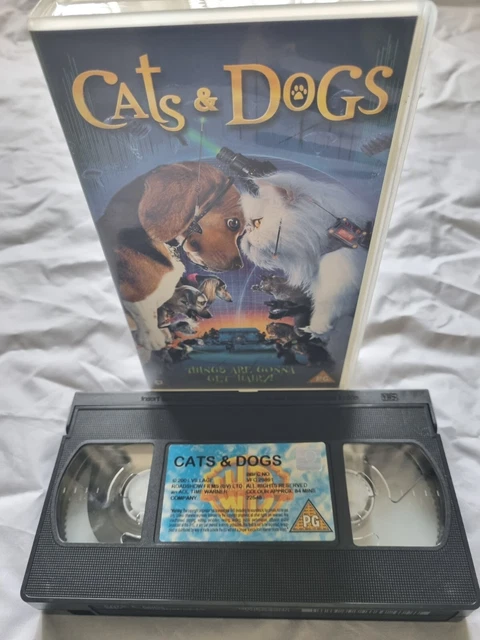 CATS AND DOGS (VHS/SUR, 2001) £5.91 - PicClick UK