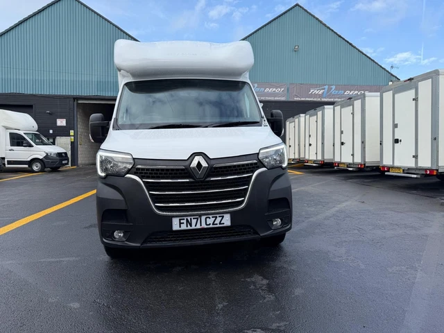 2021/71 RENAULT MASTER 2.3 145 l3 Low loader Luton Van Euro 6 ULEZ ...