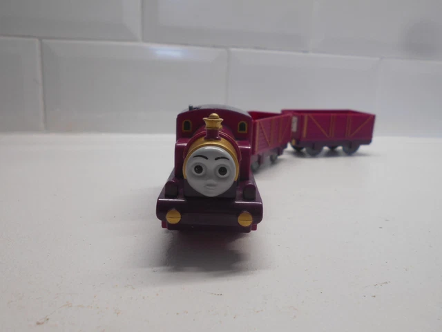 TOMY TRACKMASTER THOMAS the tank engine battery operated train lady £21 ...