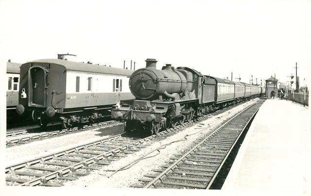 PHOTOGRAPH GWR 4092 Dunraven Castle Steam Locomotive Swindon Works 6x4 ...