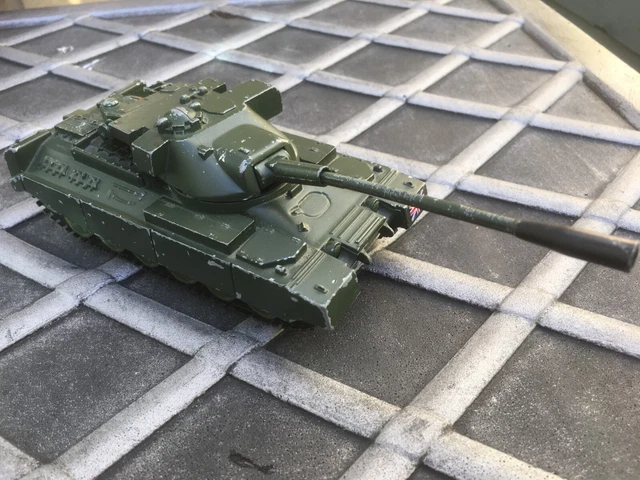 CORGI BRITISH CHIEFTAIN Medium Tank Vintage 1970s Diecast Model 903 £12 ...