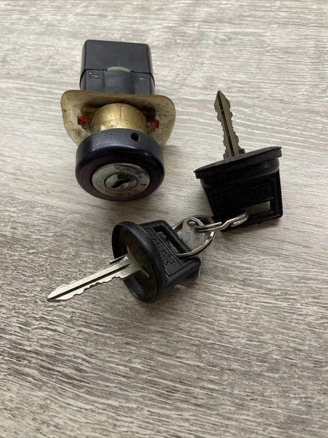 VOLVO PENTA IGNITION Switch With Keys £46.00 - PicClick UK