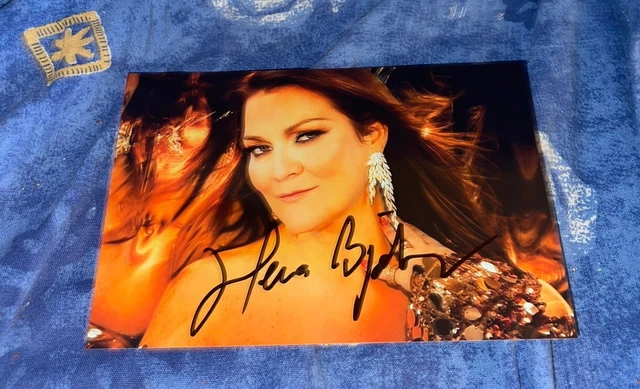 PHOTO DEDICACE AUTOGRAPH Hera Bjork Eurovision Iceland 2024 Scared Of ...