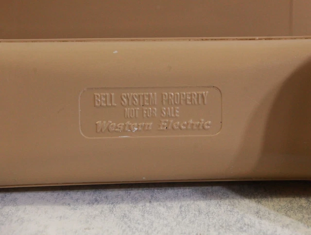 VINTAGE BELL SYSTEM Western Electric Princess Phone 2702 BMG Push ...