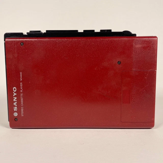 SANYO STEREO CASSETTE Player M4440 RED walkman *Working EUR 100,00 - PicClick DE