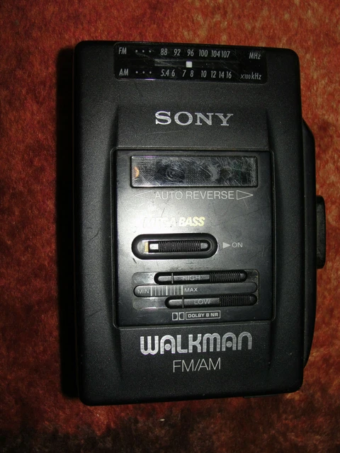 SONY WALKMAN FM/AM Radio And Cassette Player WM-F2068 £36.00 - PicClick UK