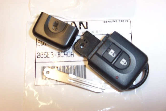 GENUINE NISSAN KEY Less Entry Remote Fob & Uncut Key Blade Qashqai ...