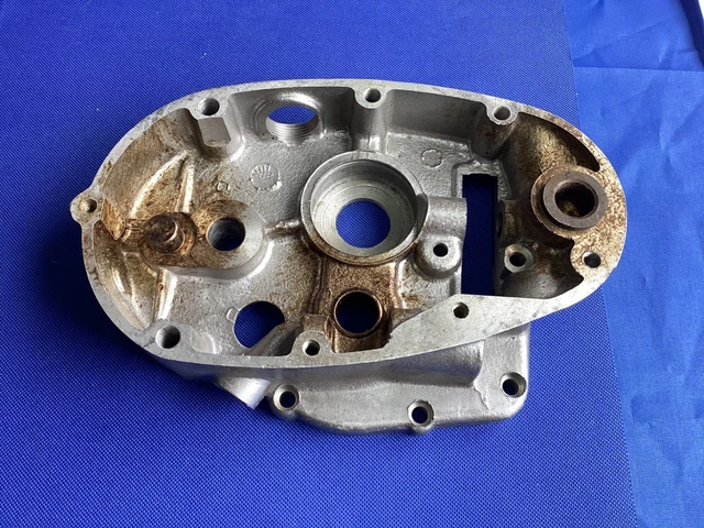 TRIUMPH PRE UNIT 1959-62 Inner Gearbox Casing 57-1562 Nos £140.00 ...
