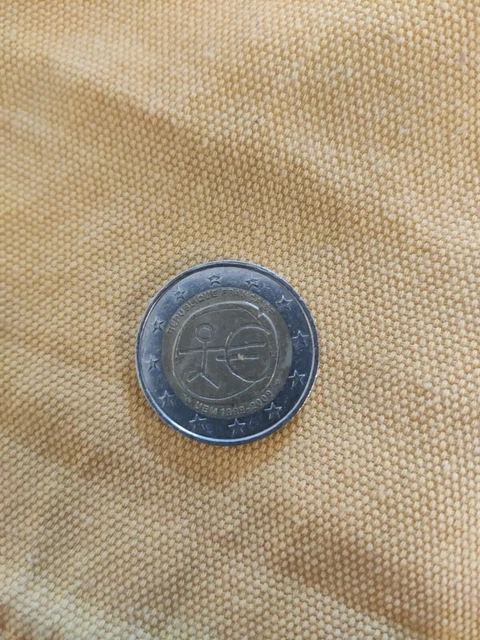 MONETA DA DUE Euro Con Omino Stilizzato Della Repubblica Italiana UEM ...