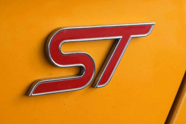 ORIGINAL FOCUS ST EMBLEM Schriftzug selbstklebend für Front oder Heck ...