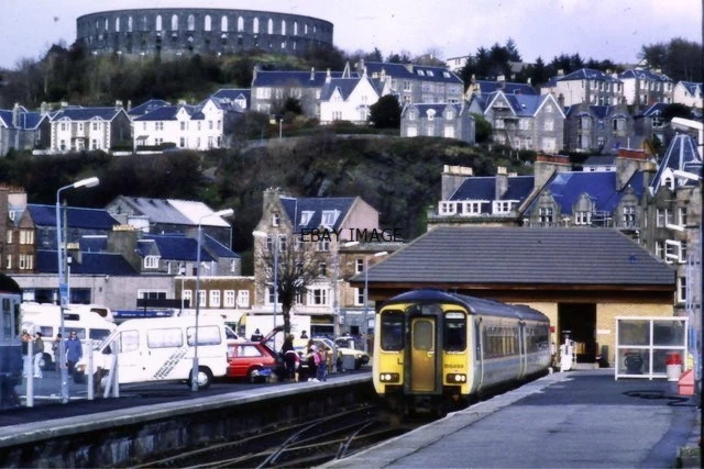 PHOTO 1990 Oban Railway Station A Diesel Multiple Unit At Oban Railway ...