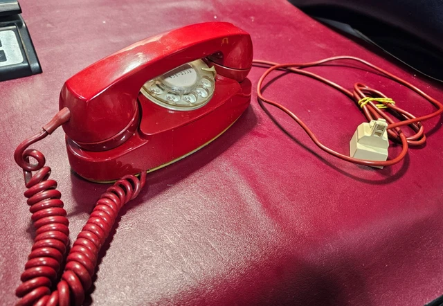 VINTAGE WESTERN ELECTRIC Bell System Princess Telephone Rotary Phone ...