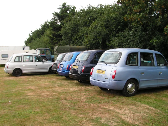 LONDON BLACK CAB taxi tx2 and tx4 many stock to clear WORLD EXPORT WE ...