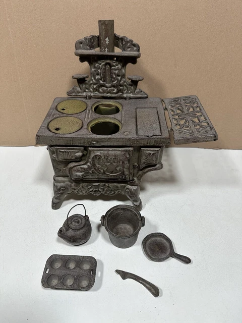 JOUET ANCIEN CUISINIÈRE / fourneau en fonte Crescent EUR 50,00 ...