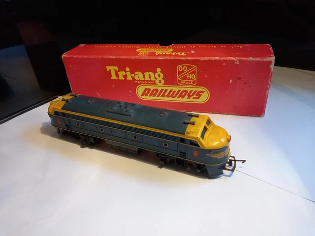 TRIANG R159 DOUBLE Ended Diesel Locomotive Transcontinental In Original ...