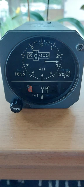 BOEING 737 800 Standby Altimeter/ ASI £299.00 - PicClick UK