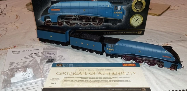 RARE HORNBY R.3771 LNER A4 'Bittern' dual tender - LE (#40 of 1000 ...