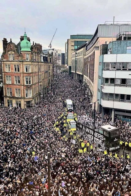 NEWCASTLE UNITED CARABAO League Cup Winners Parade 2025 Photograph ...