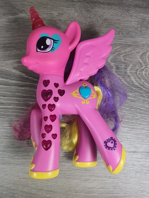 MY LITTLE PONY Light Up Hearts Figure Talking Princess Cadence Pink ...