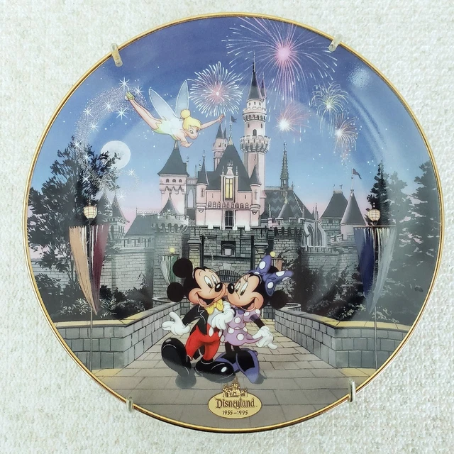 VINTAGE DISNEYLAND PLATE Sleeping Beauty Castle Mickey Minnie 40th ...