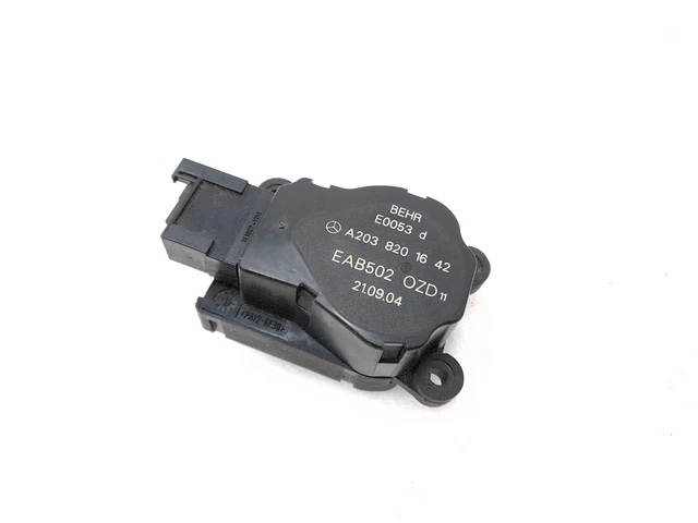 ORIGINAL MERCEDES-BENZ HEATING Servo Motor Flap Actuator A2038201642 £ ...