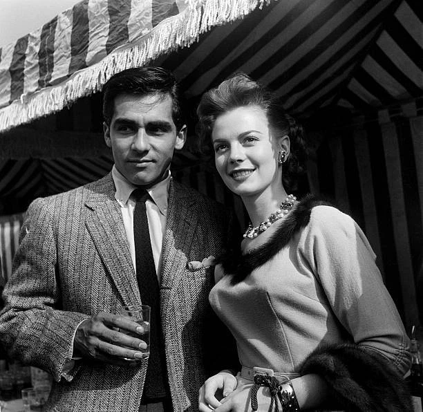 ACTRESS NATALIE WOOD And Actor Perry Lopez Old Movie Photo EUR 6,52 ...