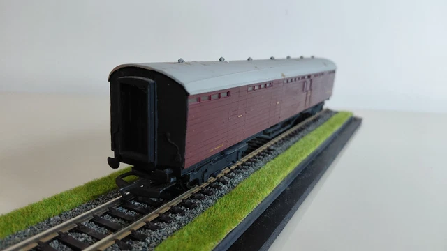 OO GAUGE KIT built fine scale ex LNER Passenger Luggage Van £37.10 ...