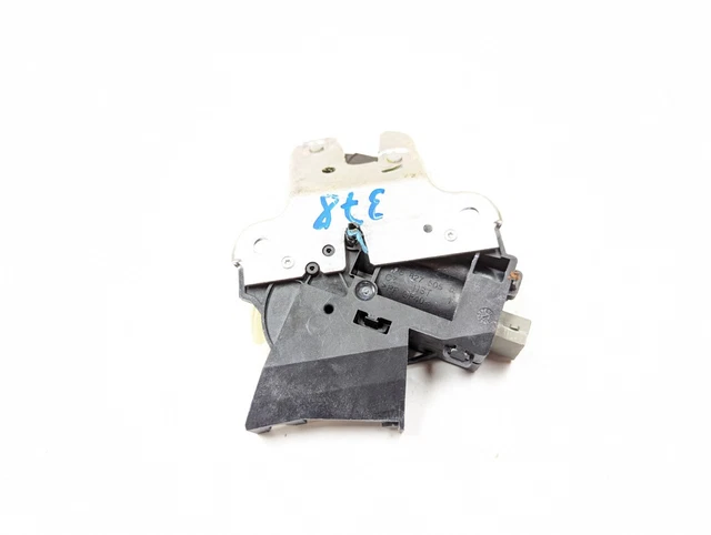 AUDI A5 TAILGATE Boot Lid Lock Catch Latch 4F5827505D 8T Mk1 2009 £14. ...