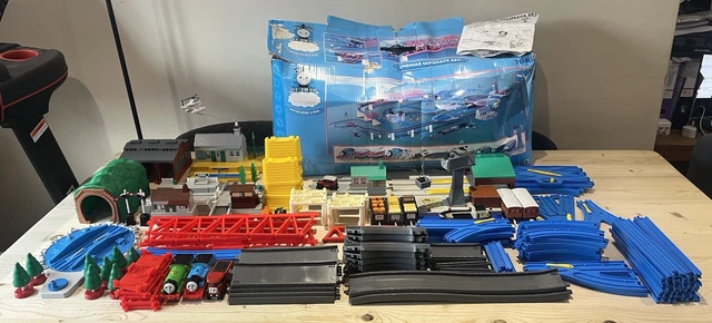 THOMAS TRACKMASTER COMPLETE ULTIMATE SET battery Train Set. £80.00 ...