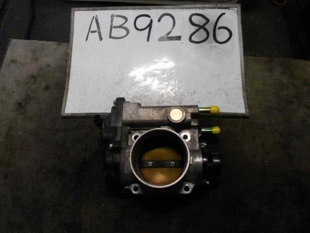 TOYOTA BREVIS 2002 TA-JCG11 Throttle Body 2203046240 [Used] [PA66752880 ...