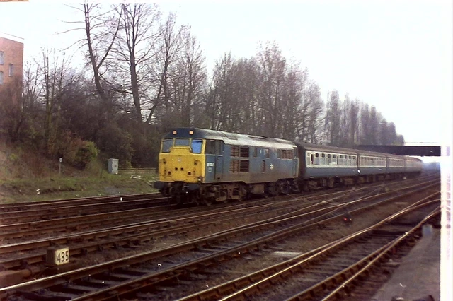35MM RAILWAY COLOUR Negative Class 31 457 at York £1.95 - PicClick UK