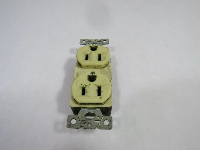 ARROW HART 5262-I Ivory Duplex Receptacle 15A 125V 3W 2P USED $5.19 ...