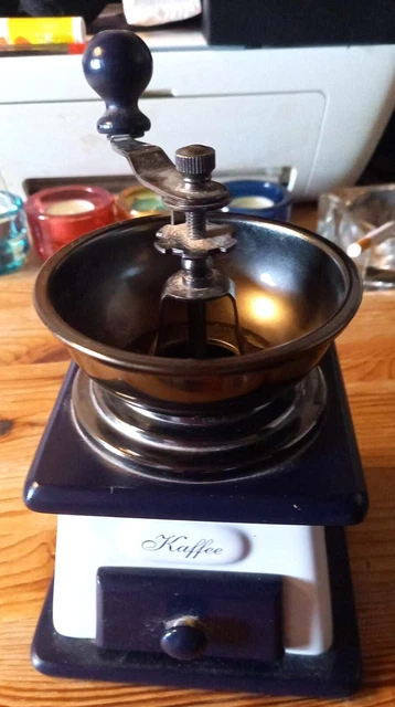 ALTE KAFFEEMÜHLE MIT Handkurbel,vintage EUR 9,99 - PicClick DE