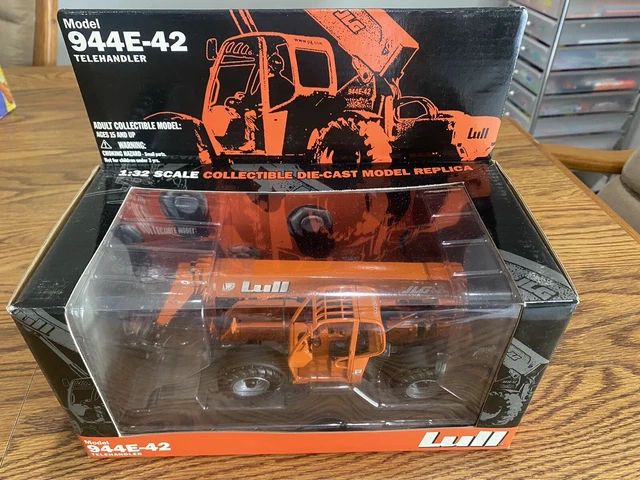LULL/JLG 1:32 SCALE Telehandler Model 944E-42 1 Die Cast Lull Original ...
