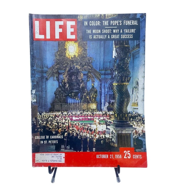 LIFE MAGAZINE OCTOBER 27 1958 A Requiem for Catholic Pope Pius XII in ...