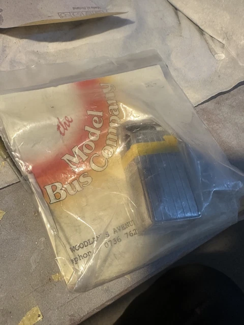 MODEL BUS COMPANY 1:76 4mm White Metal Kit 34 - Ford Transit Van c1988 ...