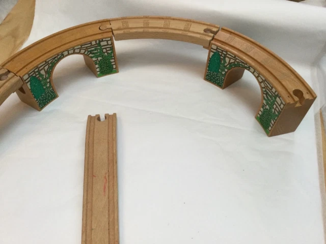 THOMAS & FRIENDS Wooden Railway Trains Arched Viaduct Bridge Learning ...
