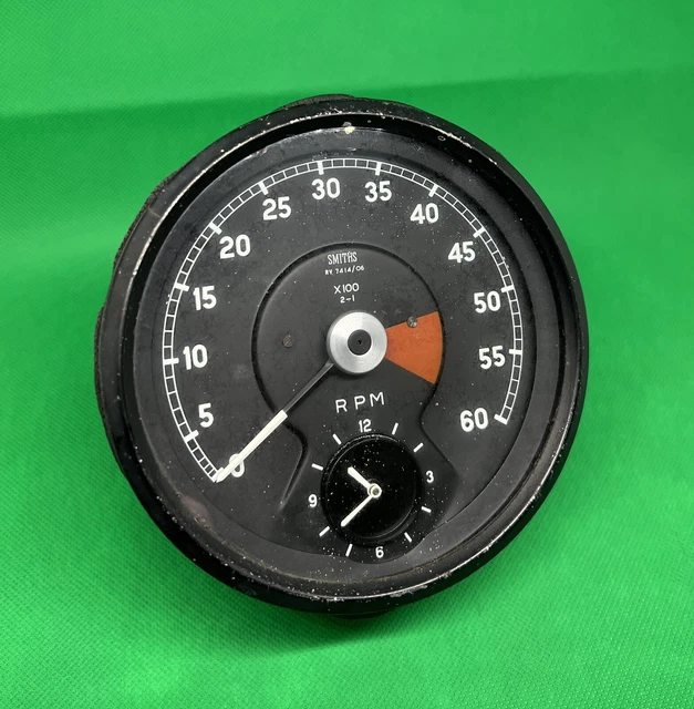 JAGUAR XKE E-TYPE series 1 speedo and tachometer set. SN 6322/29. RV ...