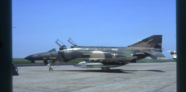 ORIGINAL COLOUR SLIDE USAF F-4E Phantom 66-0318 496th TFS/50th TFW ...
