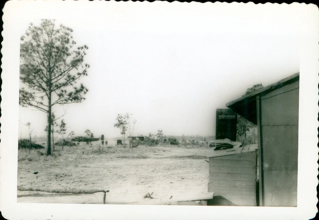 1940'S WWII USAAF airman's Photo airfield at ? airplane £3.76 - PicClick UK